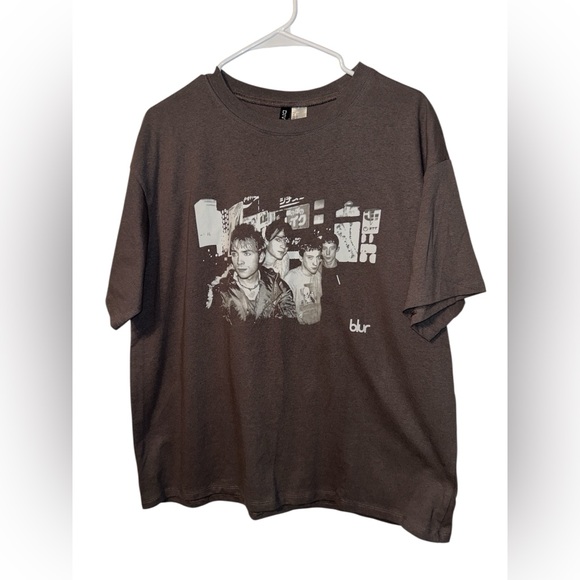 H&M | Shirts | Blur Band Graphic Tshirt Size Large Nwt | Poshmark